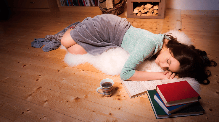 8 Benefits Of Sleeping On the Floor | A Complete Guide